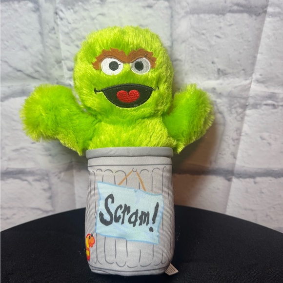 Toys | Vintage Sesame Street Oscar The Grouch Toy Factory Green Plush ...